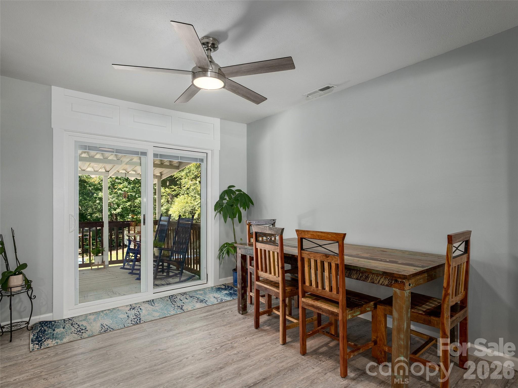 182 Locust Ct, Arden, NC 28704 | MLS# CAR4423530 | Justin Grogan ...